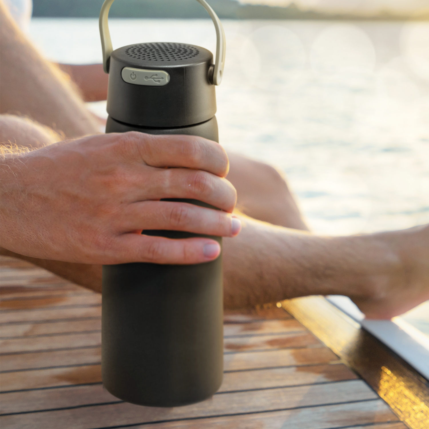 TRENDS | Bluetooth Speaker Vacuum Bottle