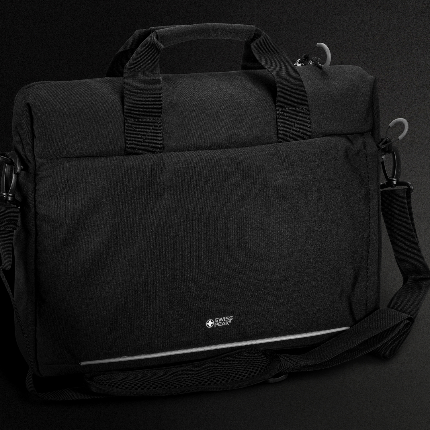 TRENDS | Swiss Peak RFID Laptop Bag