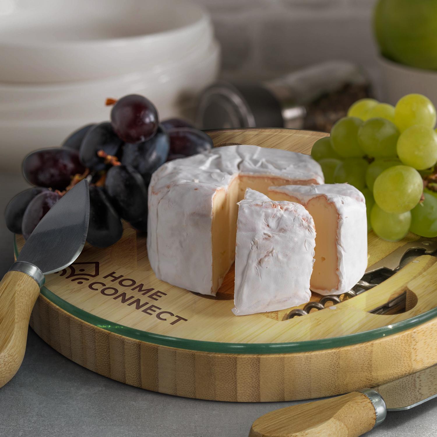 TRENDS | NATURA Glass & Bamboo Cheese Board