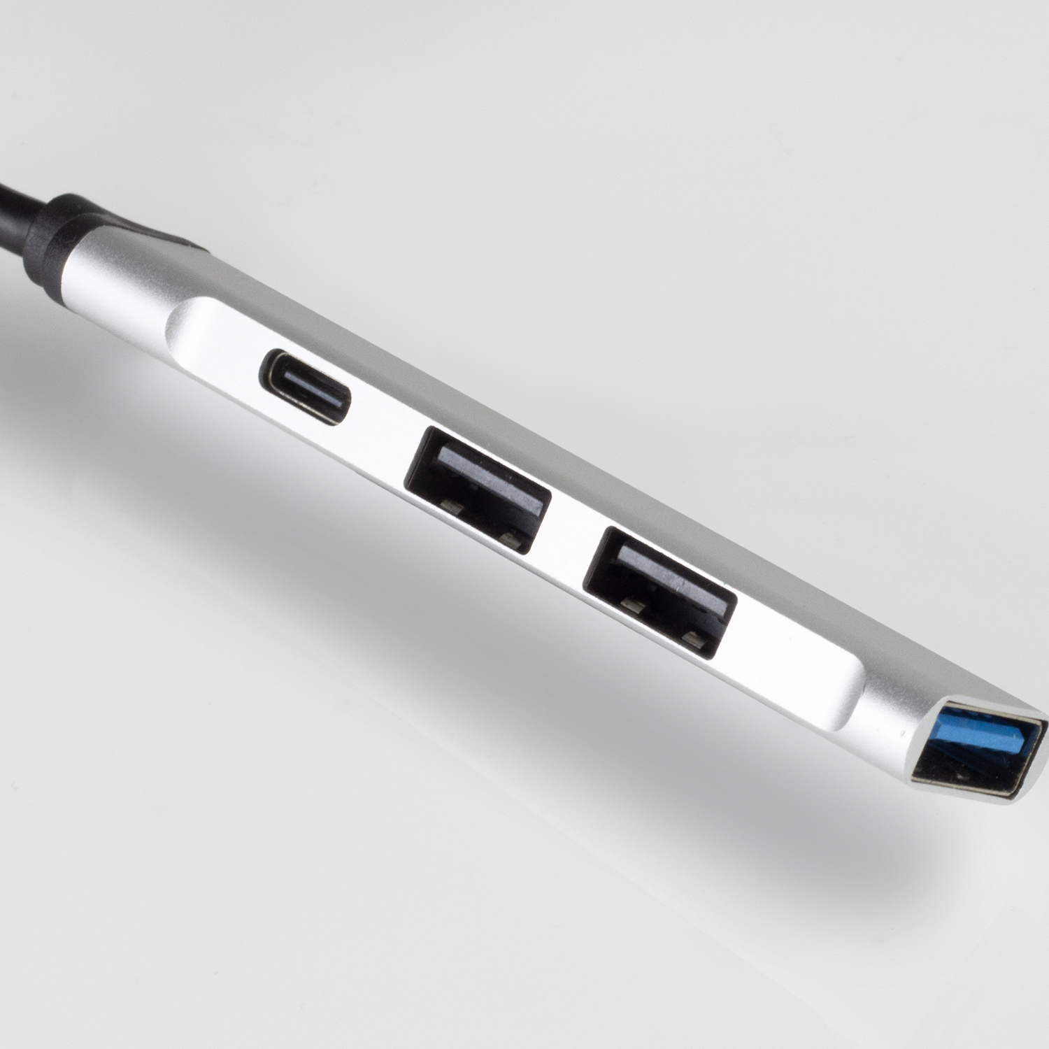 TRENDS | Megabyte USB Hub