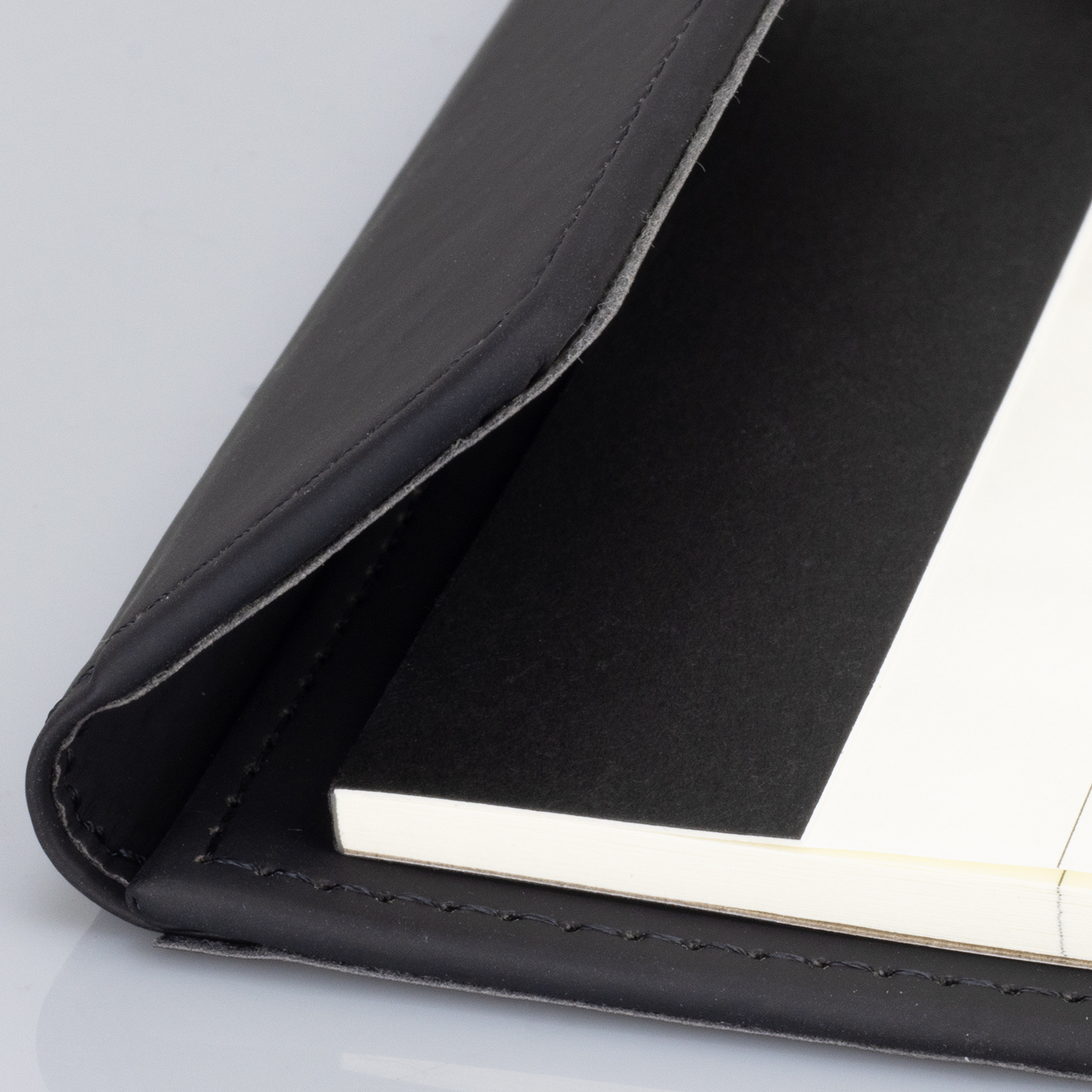 TRENDS | Radison Notepad Holder