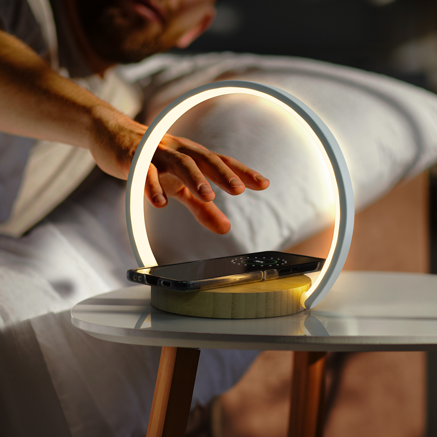 TRENDS | Twilight Wireless Charging Night Light