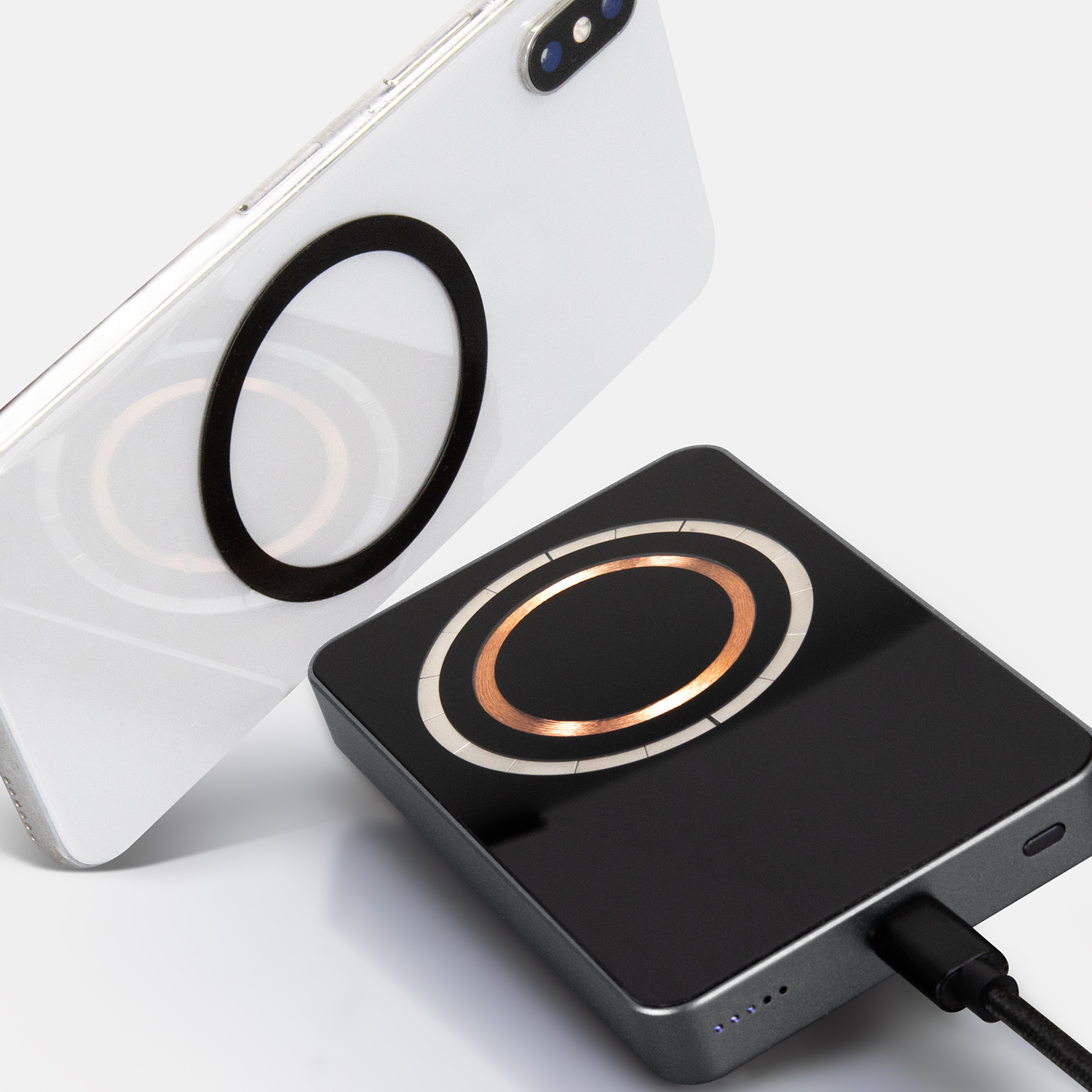 TRENDS | INGENIO Arc Wireless Charging Power Bank
